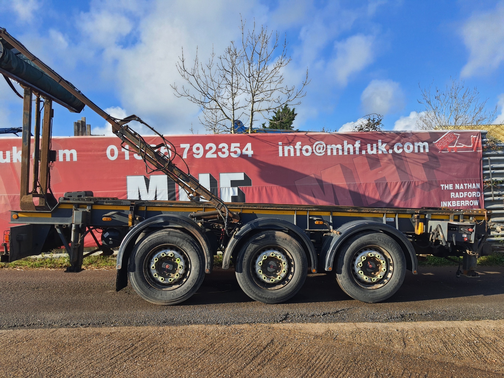 (2012) C349240 20FT Hookmate tri-axle Front-load Trailer | MHF